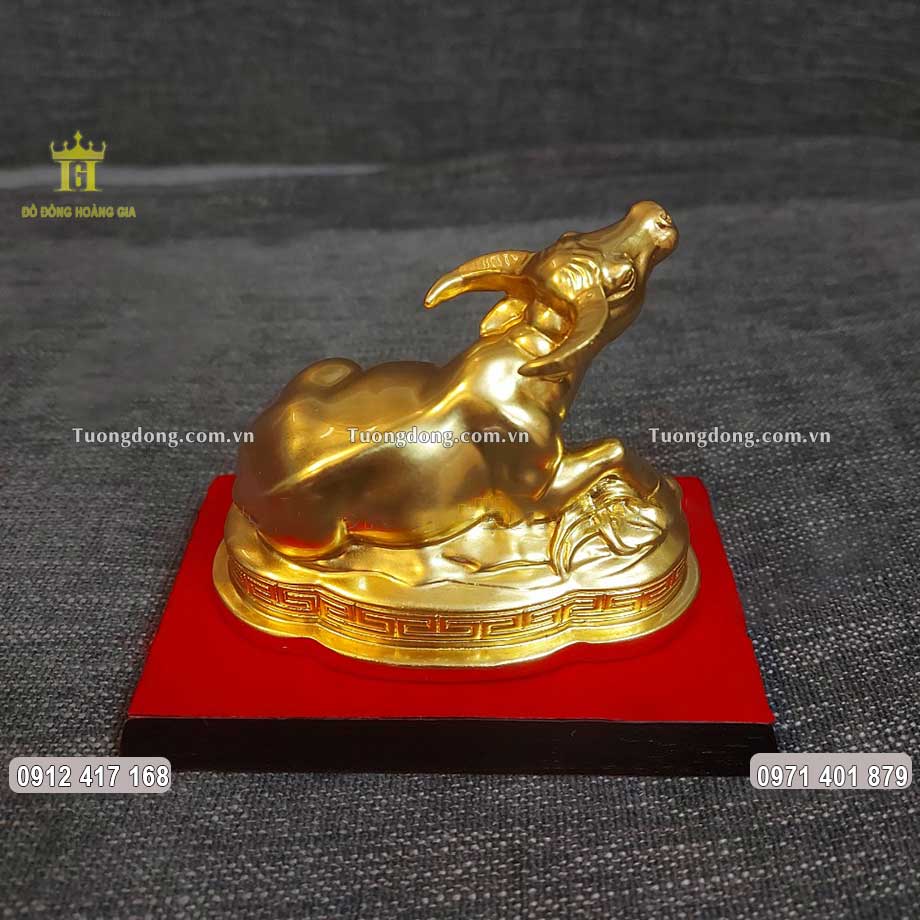 Tượng Trâu Nằm Bằng Đồng Dát Vàng 9999 Cao 15Cm | Tượng Đồng Hoàng Gia